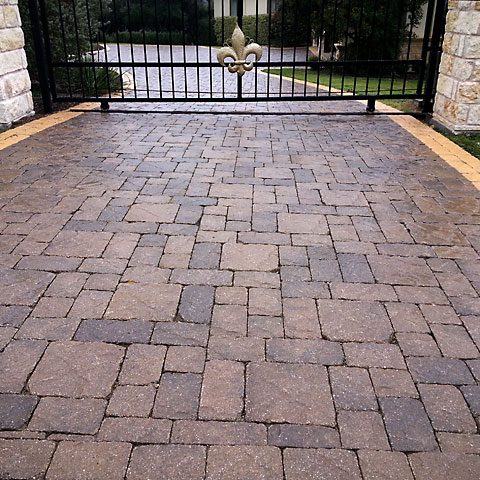 Interlocking Pavers | Stone Creek Hardscapes & Designs
